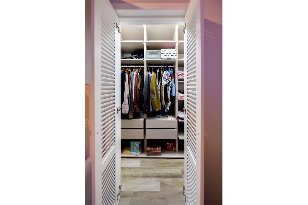 Proiect mobila Dressing-Room, pe colt, 5m², Realizat 15 Noiembrie 2017 ...